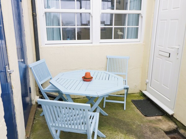 Kittiwake, Romantic, Country Holiday Cottage In Scarborough - Scarborough