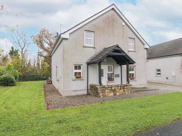 Gooseberry Cottage, Pet Friendly In Lisnaskea, County Fermanagh - Fermanagh