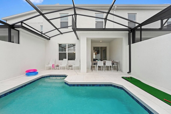 Katie's Cove | Chic Villa On I-drive W Upscale Amenities, Luxe Suites & Pvt Pool - EDC Orlando