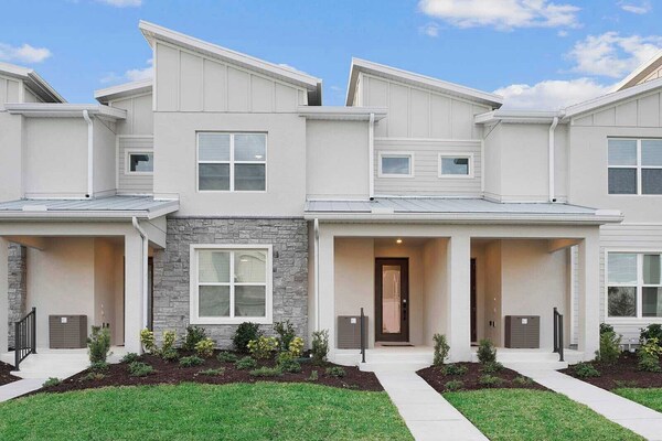 Damian's Doma | Luxe Suites, Safari Br, Huge Pvt Pool & Patio, Near Top Shopping - Orlando, FL
