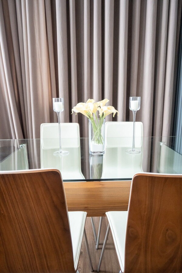 Trendy 3-bed Flat With River Views Glasgow - House for an Art Lover