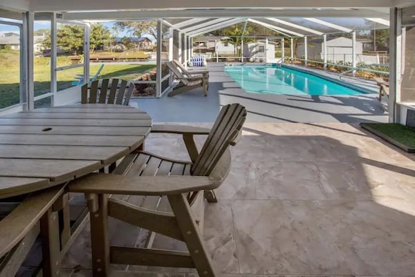 Waterfront Heated Pool Home 2br,2 Ba. 6 Mi. From Sebring International Speedway - Sebring, FL