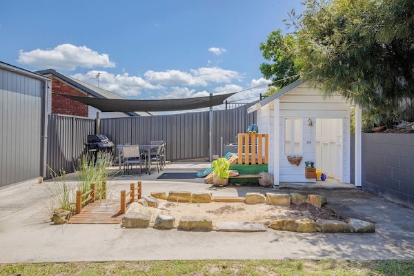 Aurora Grove A Familly Retreat At Caves Beach - Newcastle