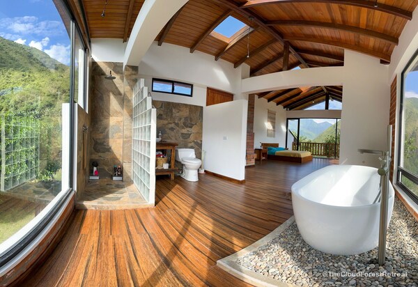Charming 3-bedroom Bed & Breakfast In The Mountains Outside Of Quito With Wifi - Quito