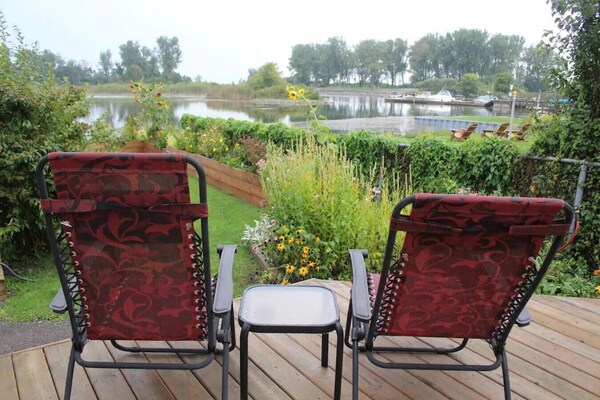 Wellington Cottage At Twin Birch Suites - Prince Edward