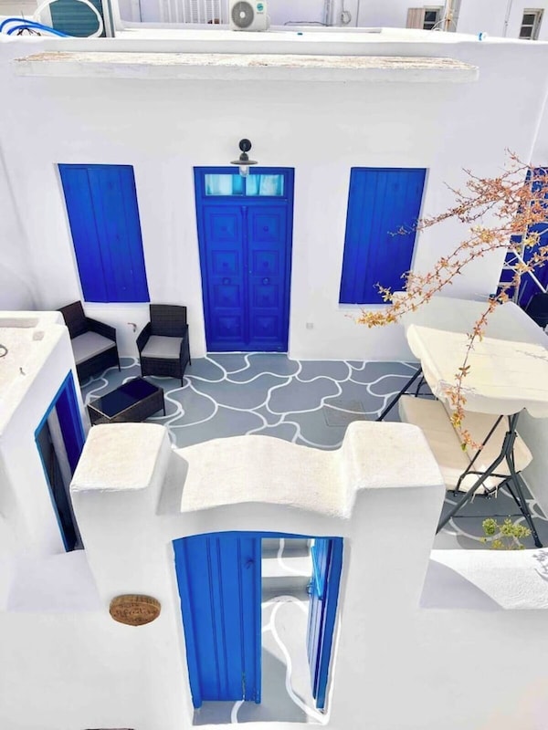 Aphrodite Suite: Charming 2-bedroom House Next To The Windmills Of Mykonos - Mykonos