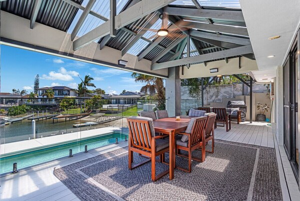 Luxury Waterside Oasis - Nerang