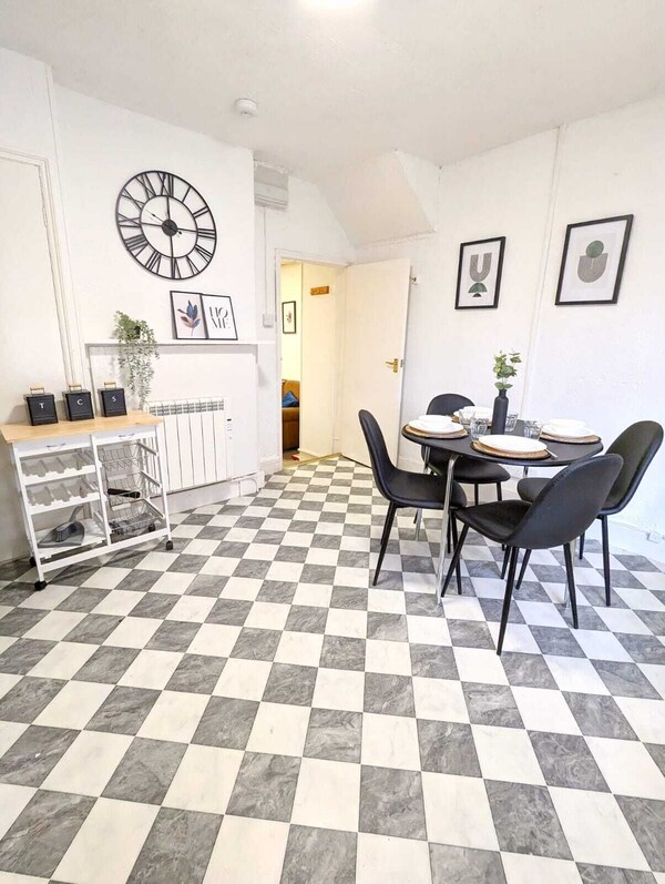 Chic And Cozy Flat In Bramford, Ipswich. - Ipswich