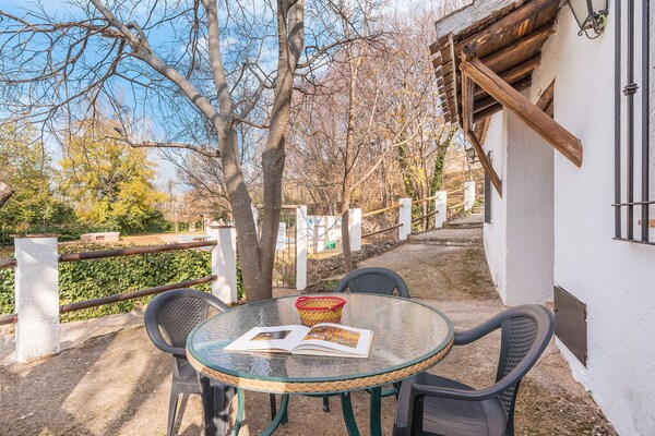 Country House 'Casa Rural El Corral' With Mountain View, Shared Pool And Wi-fi - Granada