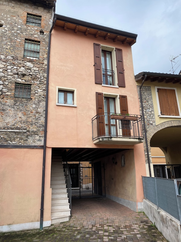 La Torretta Sul Lago - Casa Vacanze In Centro Storico - Moniga del Garda
