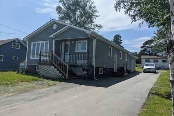 Springhouse Cozy Oceanview 1-bedroom Apartment Pet-friendly - Newfoundland and Labrador