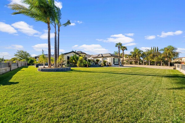 Spacious 4-bedroom House In Delightful Riverside With Wifi, Ac - Jurupa Valley, CA