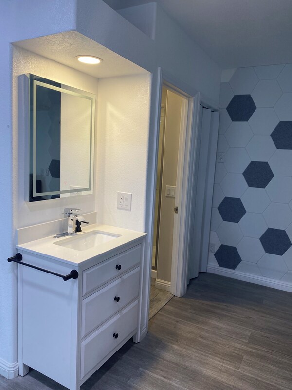 Charming Escape. 2-bedroom Townhome In Marvelous Las Vegas - Las Vegas, NV