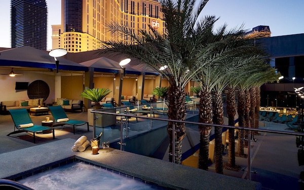 Luxury Hilton Elara ~ No Resort Fees - 貝拉焦