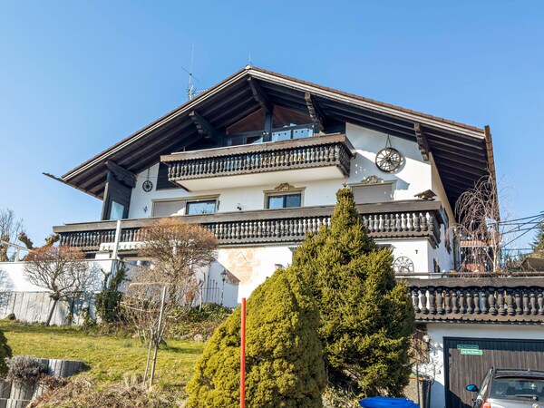 Ferienwohnung 'Haus Sonnenhang Wohnung 2' Mit Privatem Garten, Balkon Und Wi-fi - Stiefenhofen