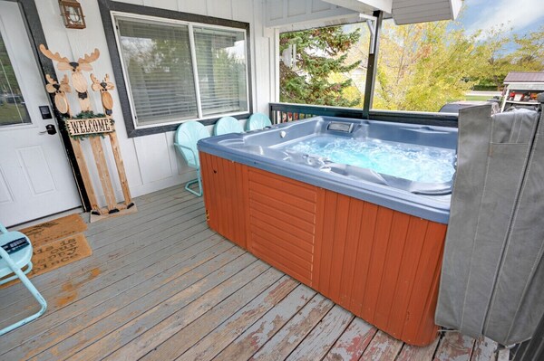 Moose Haven-private Hot Tub! Pet Friendly! Walk 2 Lake & Shops! - Bear Lake