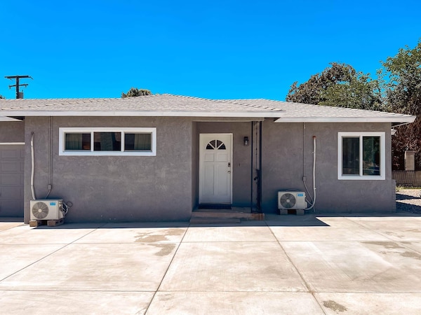 Cozy 2br Home With Bright Interior & Relaxing Patio - Upland, CA