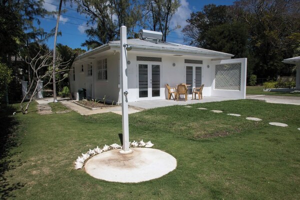 Summer Getaway: 2bed Bungalow With Private Pool - Barbados