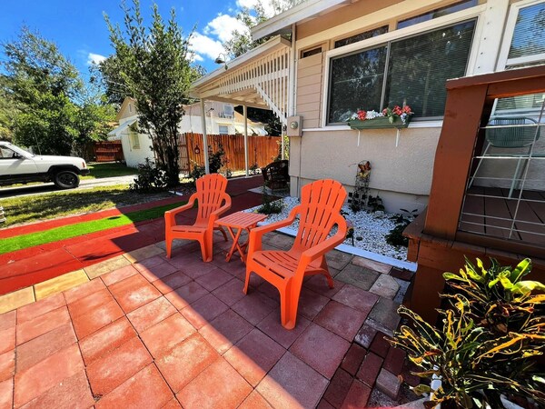 Charming Home Located In Historic New Port Richey. Tampa Bay Florida - New Port Richey, FL