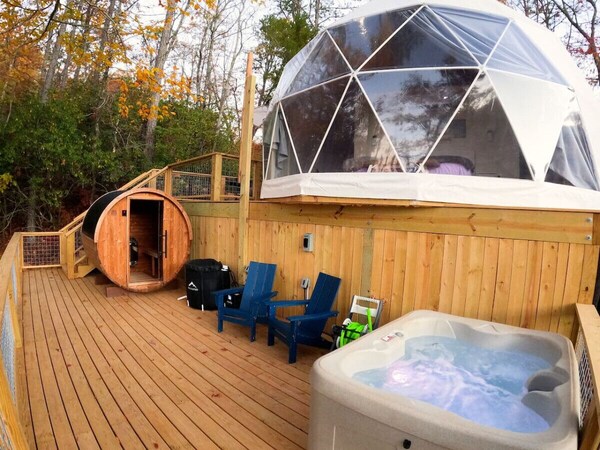 Luxury Spa Dome: Sauna & Hot Tub - Brevard, NC