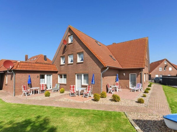 Perfekt Für Paare & Kleine Familien - Inkl. Bollerwagen & Reisebett, Strandnah - Holtgast
