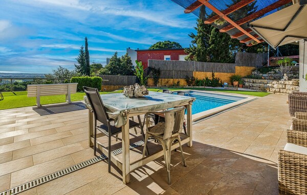 Atemberaubendes Haus In Tordera Mit. - Blanes