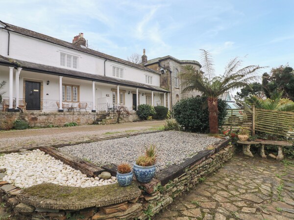 Josie, Pet Friendly, Character Holiday Cottage In Pentewan - St Austell