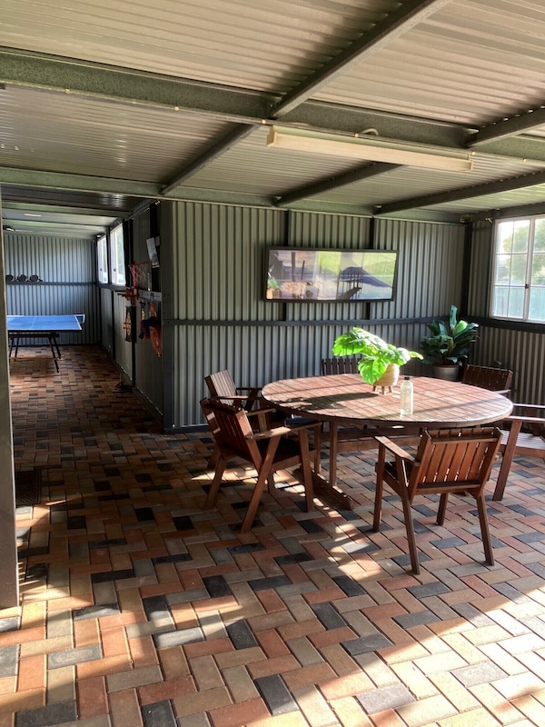Walpole House Is A Cosy Getaway By The Walpole Inlet With A Large Backyard. - Walpole