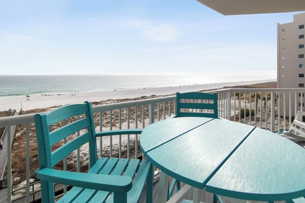 Beachhaven-gulf Front Resort W/3 Pools. 2 Chairs & Umbrella Set Up Included! - 나바르 비치