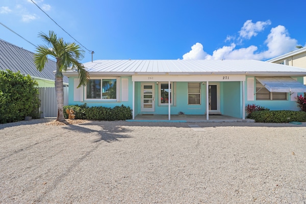 2/1 House, Beach Club, 29 Ft Boat Dock, Pet Friendly - Florida Keys, FL