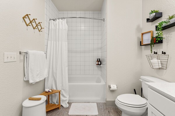 Boutique Apartment Hotel Room On The San Antonio Riverwalk With Infinity Pool - San Antonio