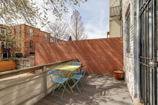 Sleeps 12 | Three Units In Central Adams Morgan - Falls Church, VA