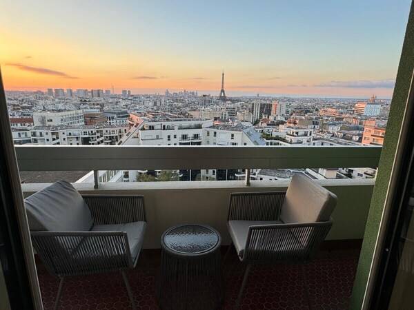 Montparnasse - Eiffel Tower View - Balcony - Cachan