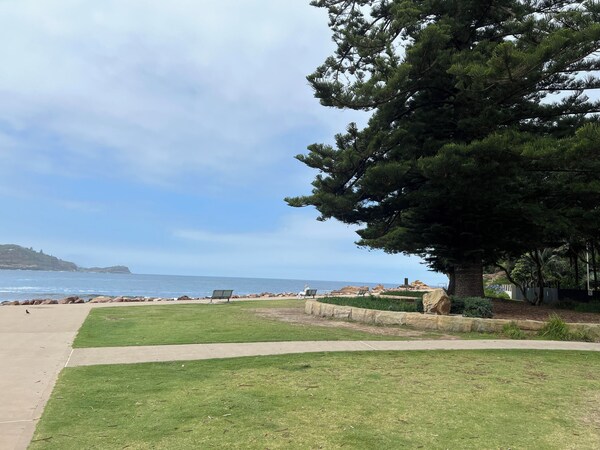 Lakeside Retreat\nlevel 1 Minute Walk To Beach \Nown Pool - Avoca Beach