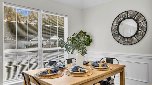 Modern Cozy Chic Escape - Pooler, GA