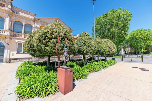Refined Apartment Just A Stone's Throw From The Museum Of Fine Arts In The Heart Of The Lively City - Carcassonne