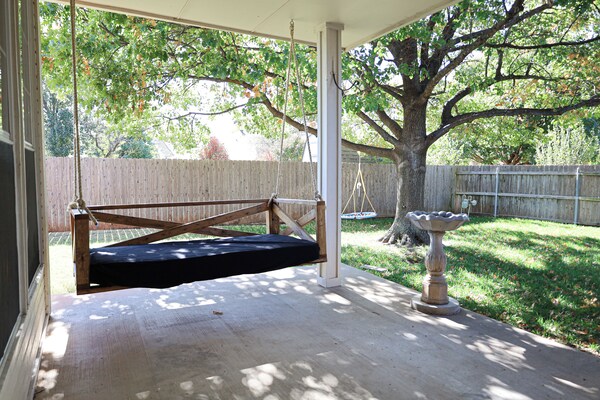 Serene 3-bedroom Home Near Everything Norman Has To Offer - Norman, OK