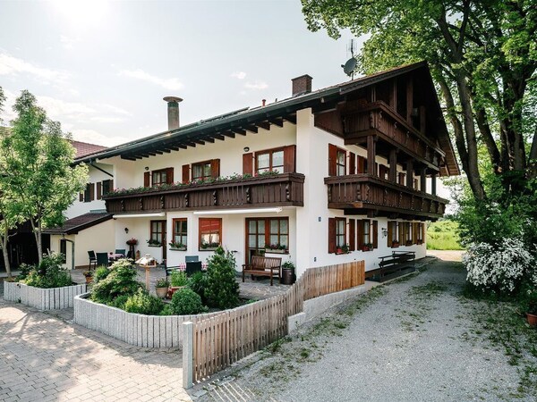 Apartment Aggenstein*** /1 Bedroom/shower, - Linde, Country House - Füssen