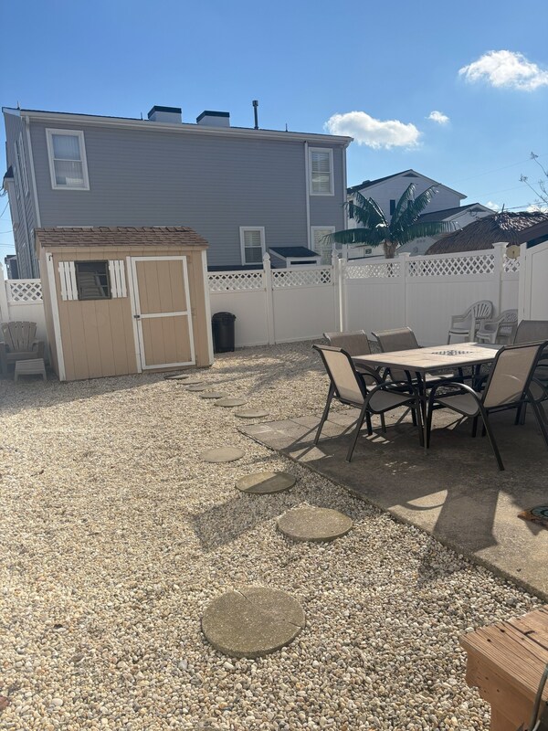 4-bedroom Beach Block Condo In Townsend Inlet! Perfect Location! - Sea Isle City, NJ