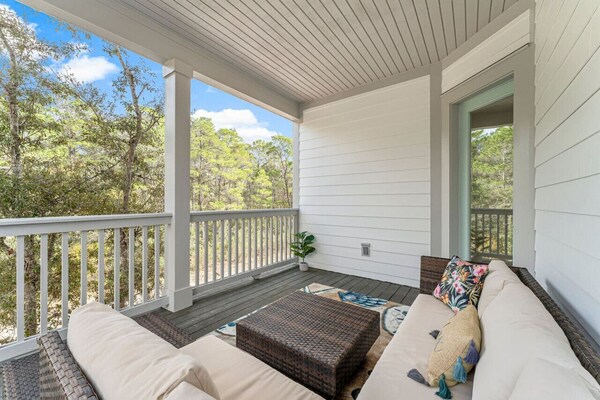 Luxury Beach Glam Home: Walk/bike/golf Cart To Pools, Beach! Pet Friendly - Laguna Beach, FL