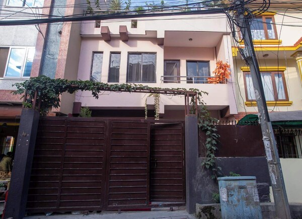 Amazing A Newly Built Bungalow 4 Bedrooms, 2 Living Rooms And 3 Bathrooms. - Tibet