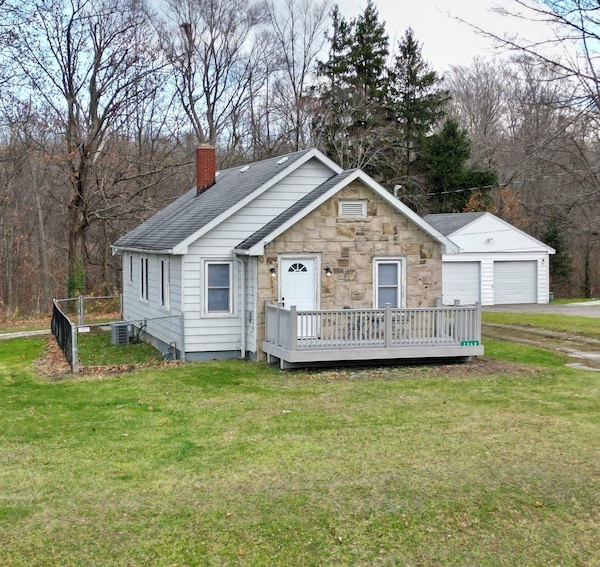 Newly Renovated! Spire, Gotl - Geneva-on-the-Lake, OH
