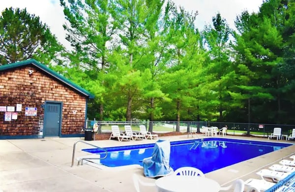 Newly Renovated Condo In Shanty Creek, Bellaire, Mi - Torch Lake, MI