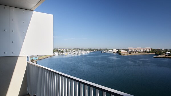 Portside On Honeysuckle - NUspace, The University of Newcastle