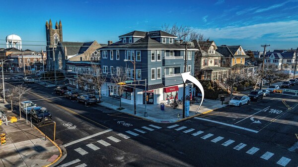 Pet-friendly 3br / Near Beach, Boardwalk, And Downtown / 5-min Walk - Ocean City, NJ