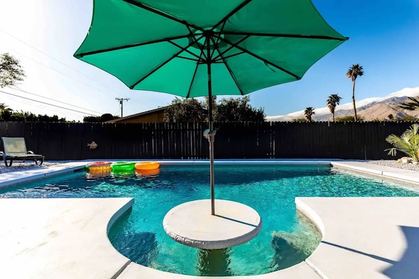 Palm Springs Poolside Oasis Near Downtown - Palm Springs, CA