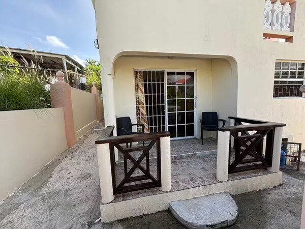 Peaceful 2-bedroom Downstairs Apartment Walking Distance To The Airport. - Barbados