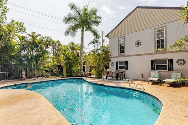 Charming Cocoa Village Hideaway - Cocoa, FL