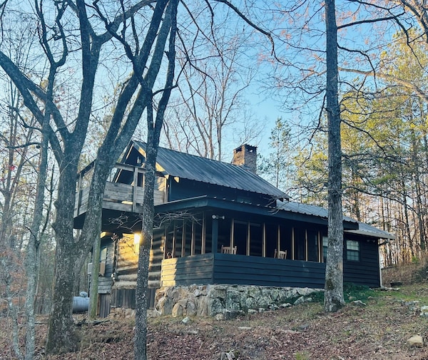 Fully Restored Cabin, 150 Years Old, Nestled On Lookout Creek Farms - Mentone, AL