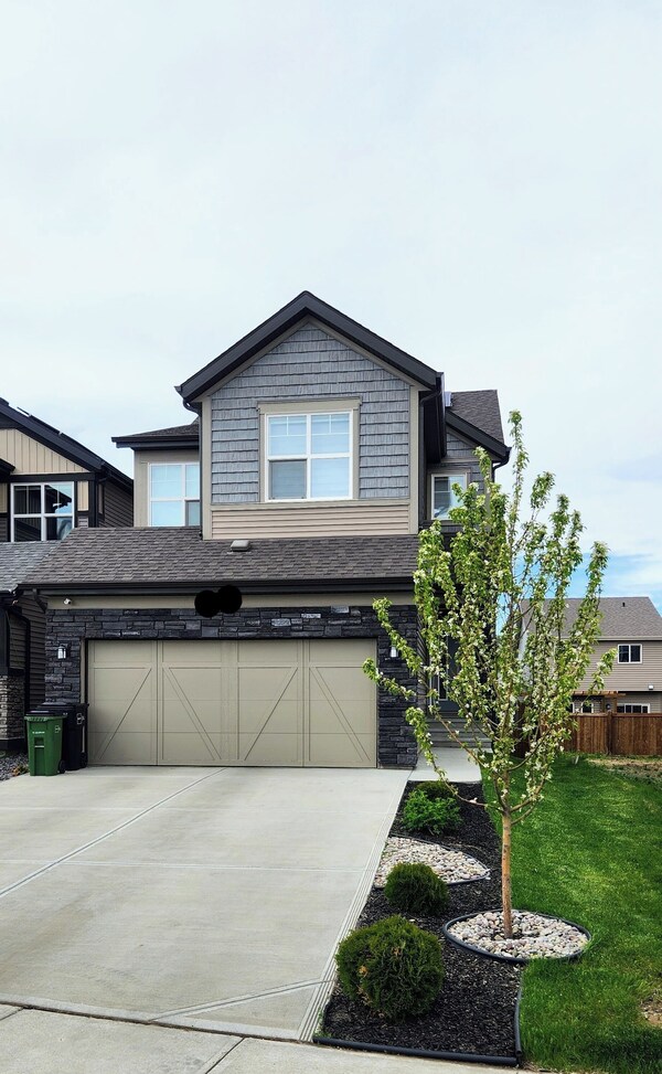 Spacious And Beautiful Guest Suite In West Edmonton Near Wem - 